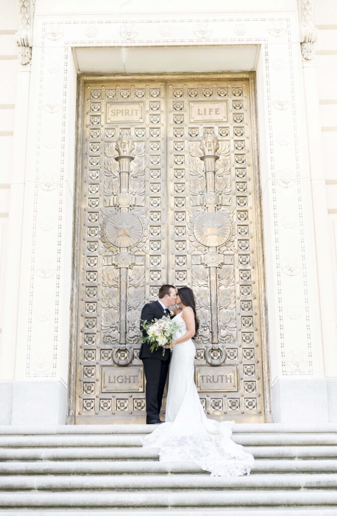 INDUSTRY Wedding in Downtown Indianapolis - mariamckenziephotography.com
