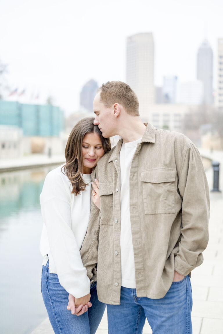 Indianapolis Canal Engagement Session - mariamckenziephotography.com